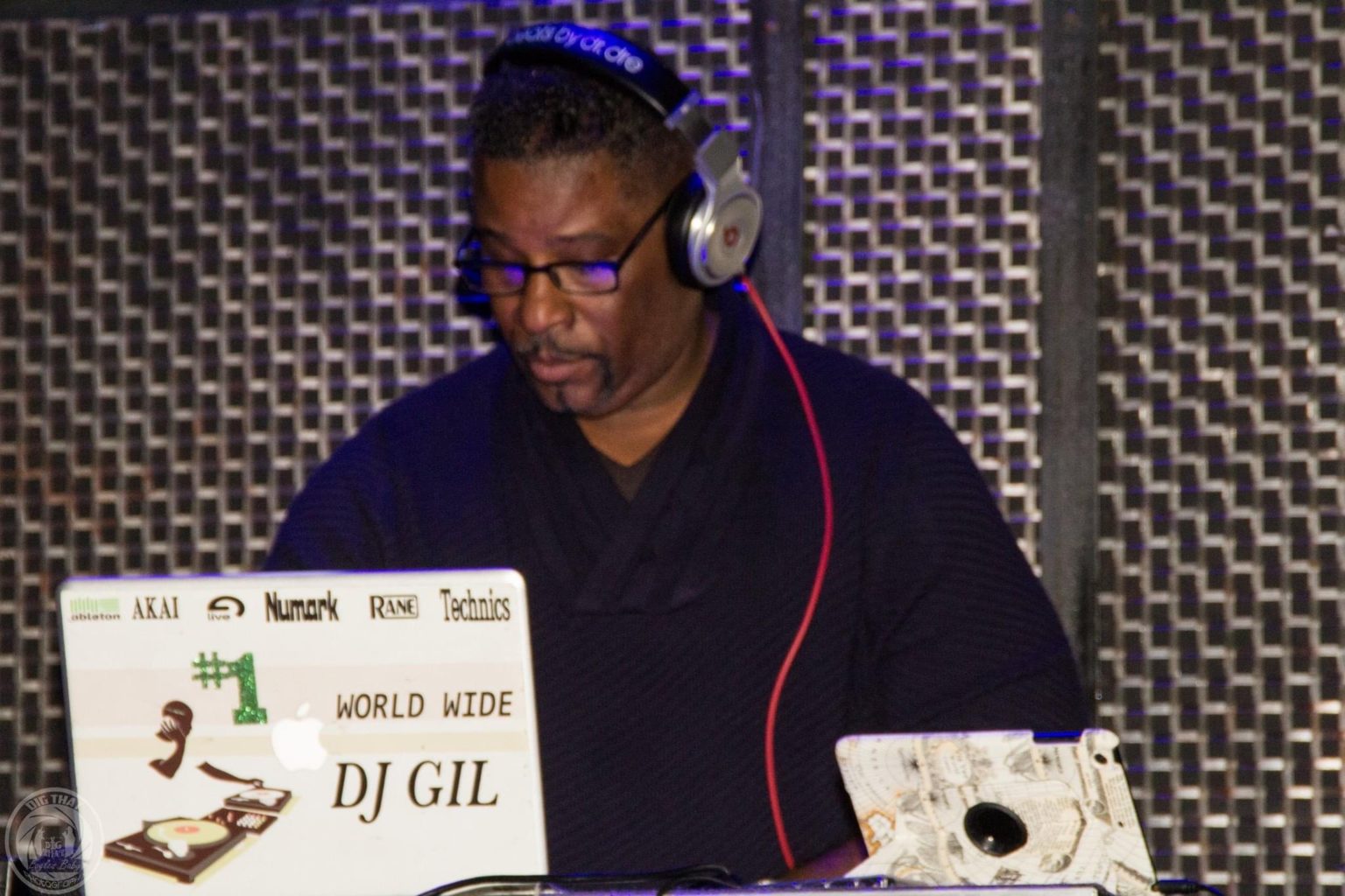 DJ Gil | Humphreys Backstage Live